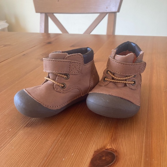 Stride Rite | Shoes | Stride Rite Light Brown Baby Walker Boots With ...